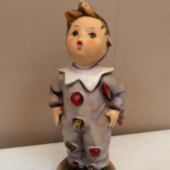 Accents | Goebel Mi Hummel Figurine Carnival Boy Clown | Poshmark